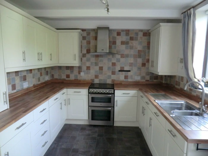 Replacement kitchen Door & worktop change at Holymoorside, Chesterfield ...